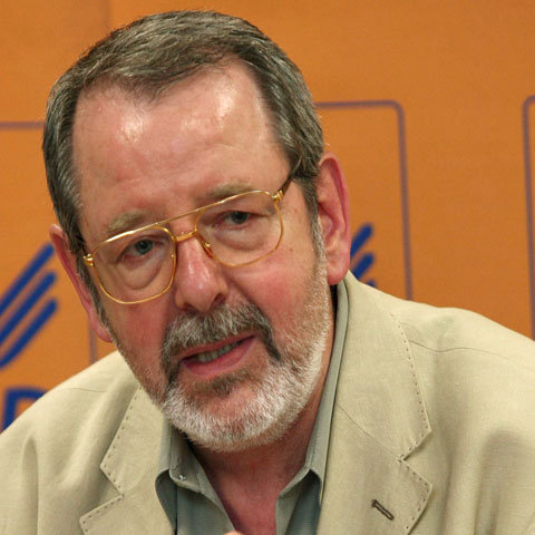 Radu F. Alexandru spune că majoritatea parlamentară este unită doar de ...