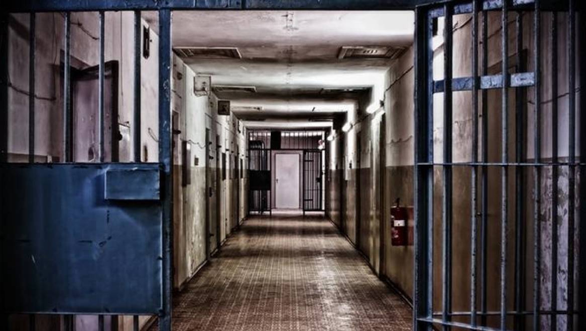 Paznic de la Penitenciarul Codlea, infectat cu COVID-19!