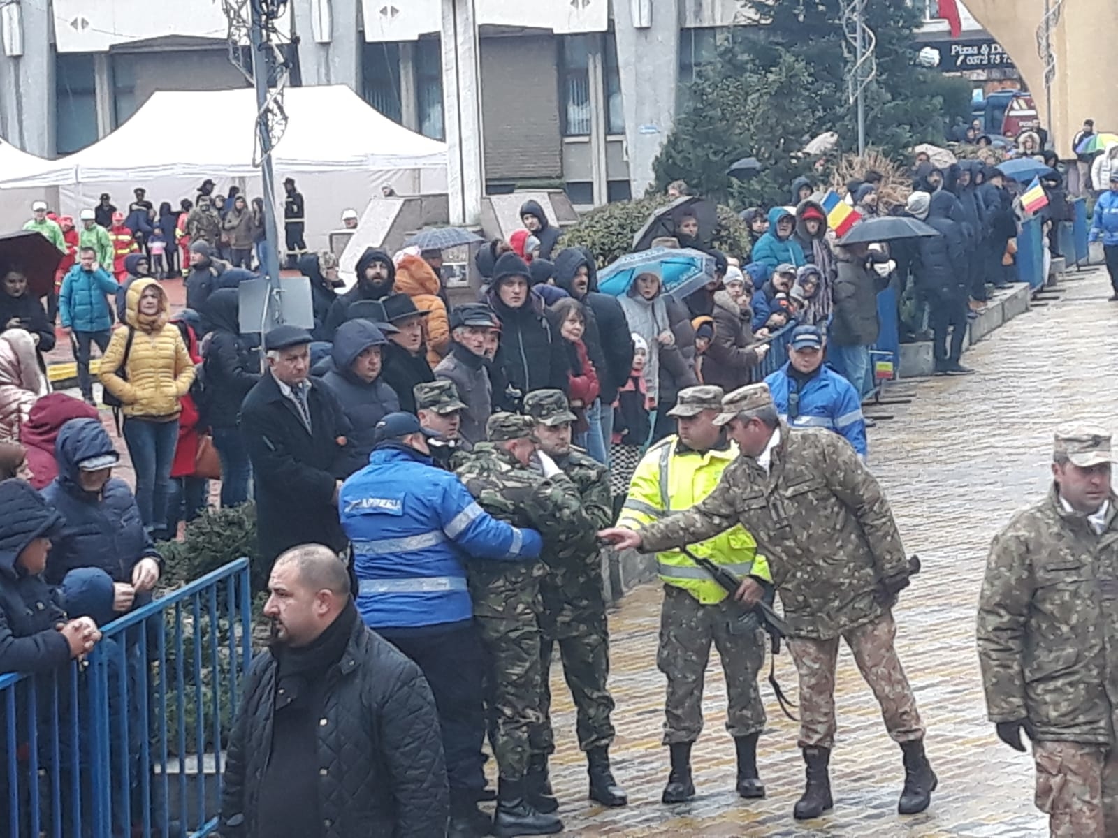Militar leșinat la parada de Ziua Națională