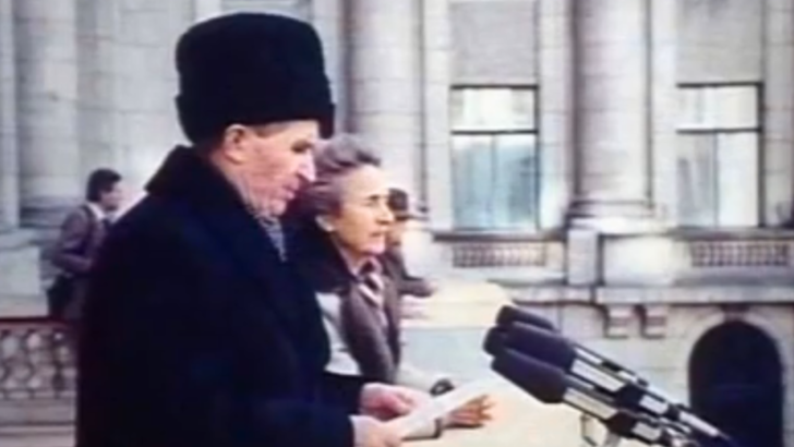 21 decembrie 1989 | Imagini din alt unghi cu spargerea mitingului, la ...