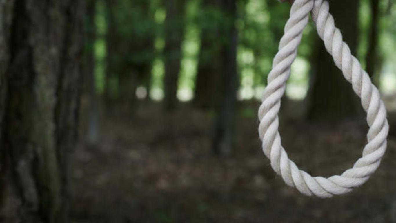 Patronul unui cunoscut complex din Vama Veche, găsit spânzurat. Detalii ...