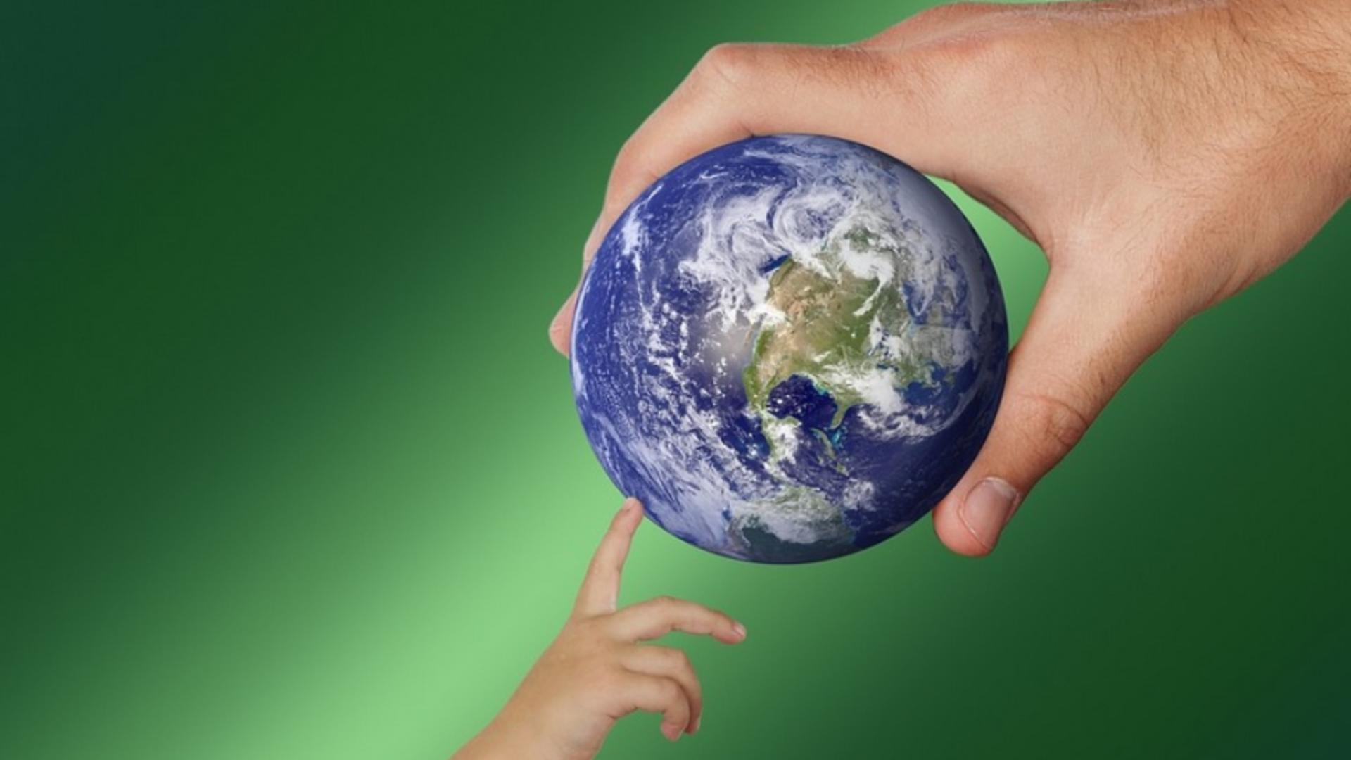 Ora 13:00 - Realitateadebucuresti.net. Invitat: Andrei Corlan